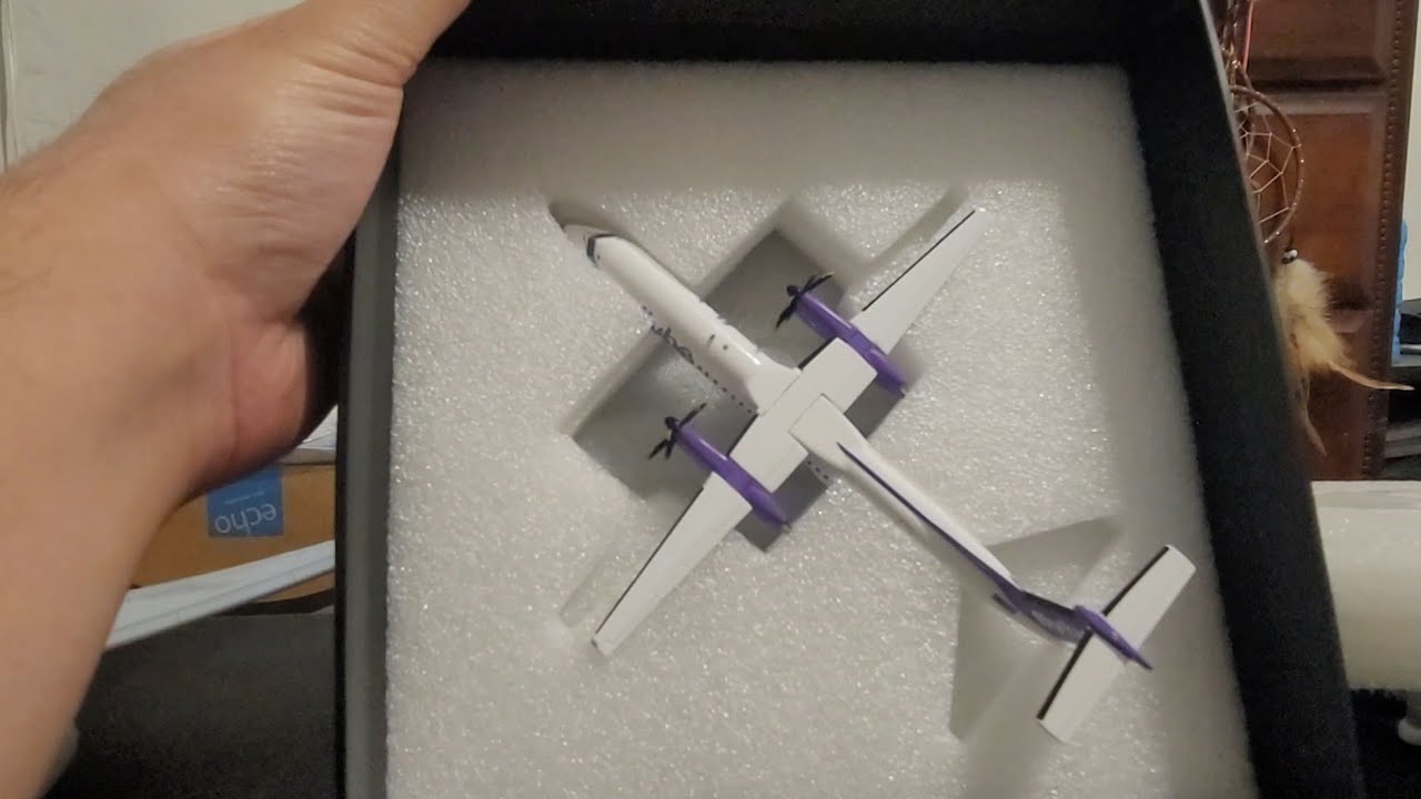 Gemini jets 1/200 Flybe Dash 8 Q400 unboxing - YouTube