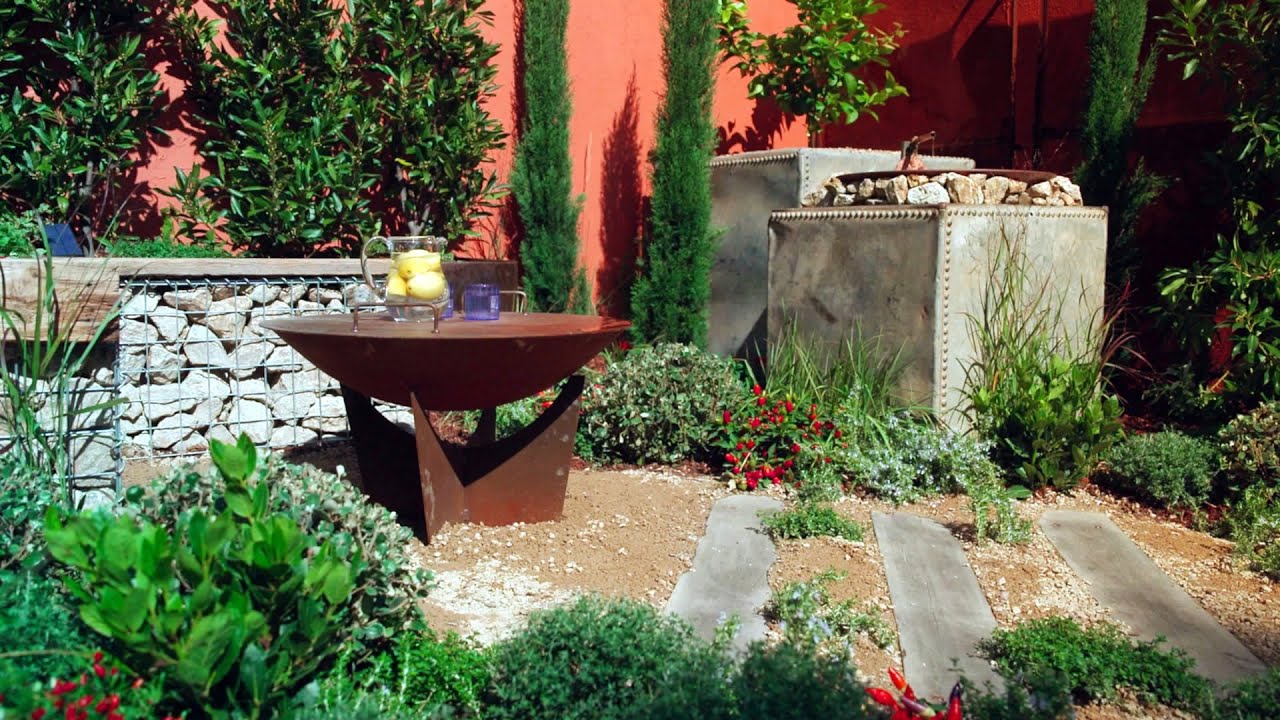 The Garden Gurus - Achievable gardens at MIFGS - YouTube
