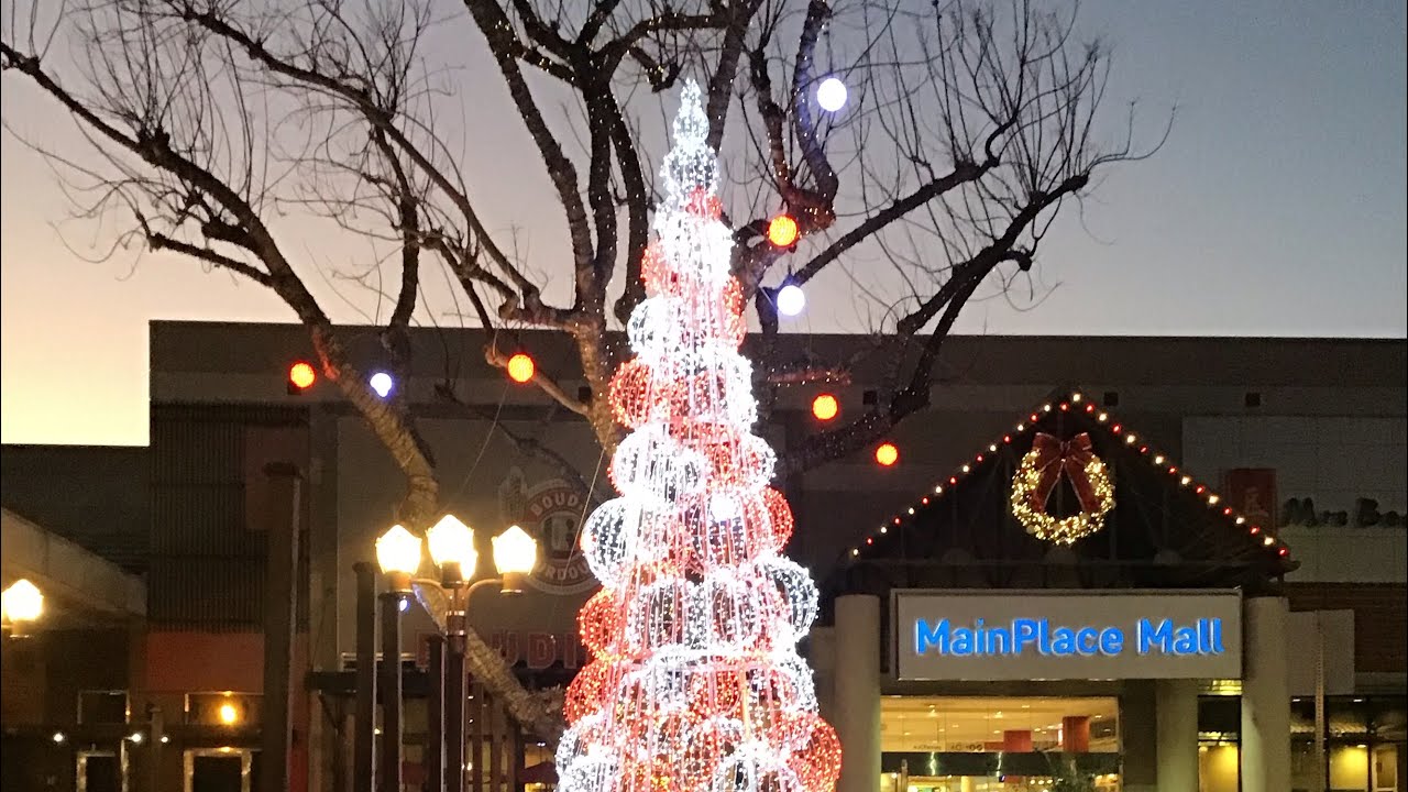 Christmas All Over Main Place Mall (Santa Ana, CA) - YouTube