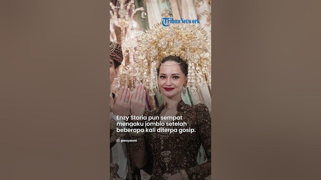 Sedikit Tertutup dalam Hubungan Asmara, Begini Kisah Perjalanan Cinta Enzy Storia & Molen ...