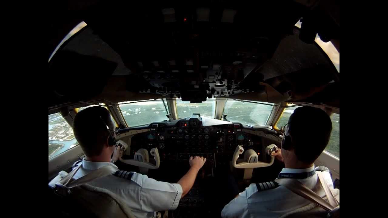 Lockheed Jetstar Cockpit