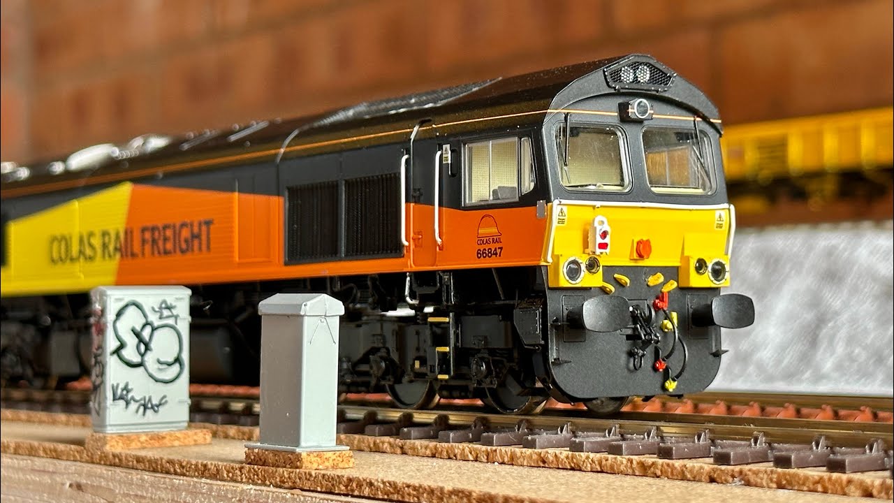 Hattons Colas Class 66’s (66848 + 66847) Top n Tail a short Engineers ...