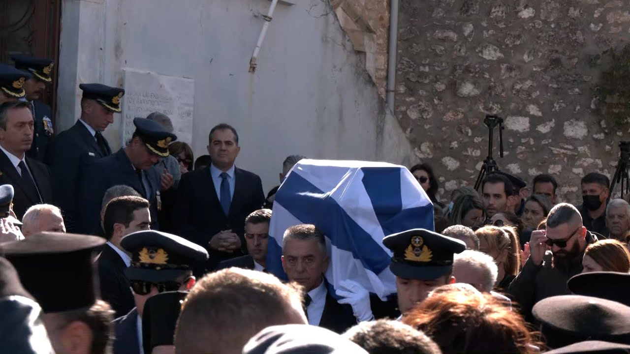 Σε κλίμα βαθιάς οδύνης η εξόδιος ακολουθία του επισμηναγού (Ι ...