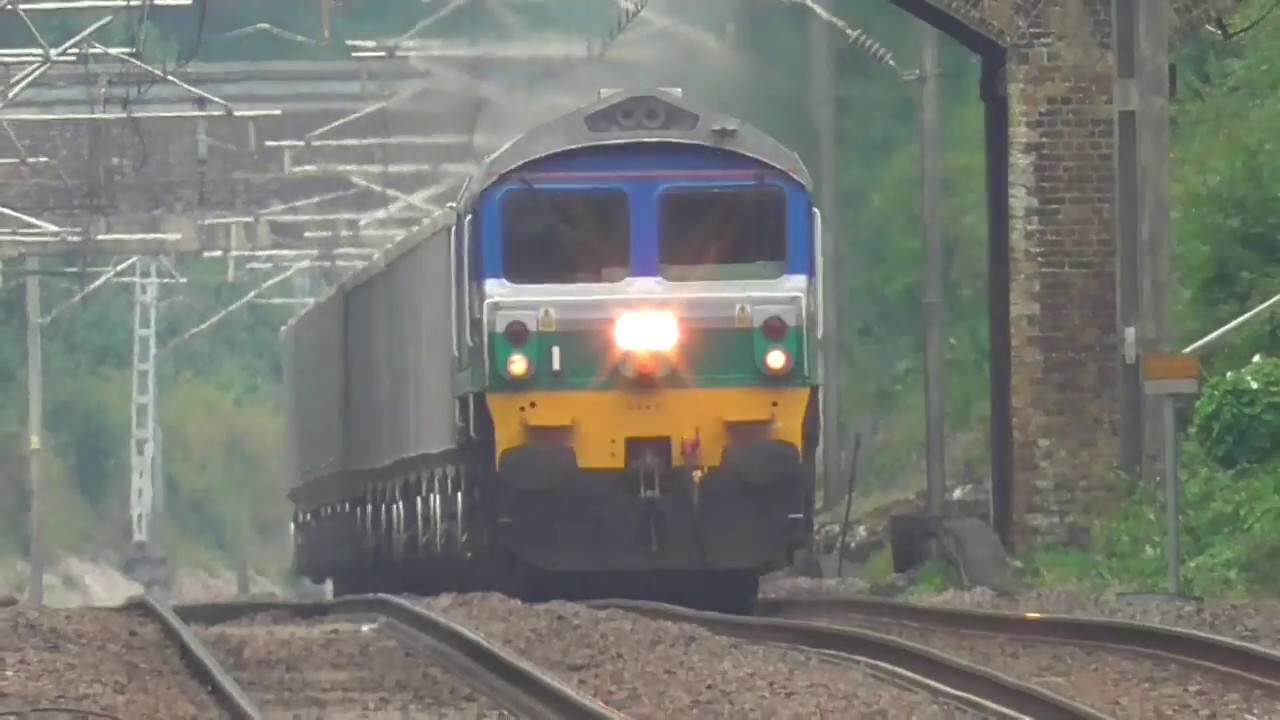 Trains at Ingatestone, GEML: 05/09/2018 - YouTube