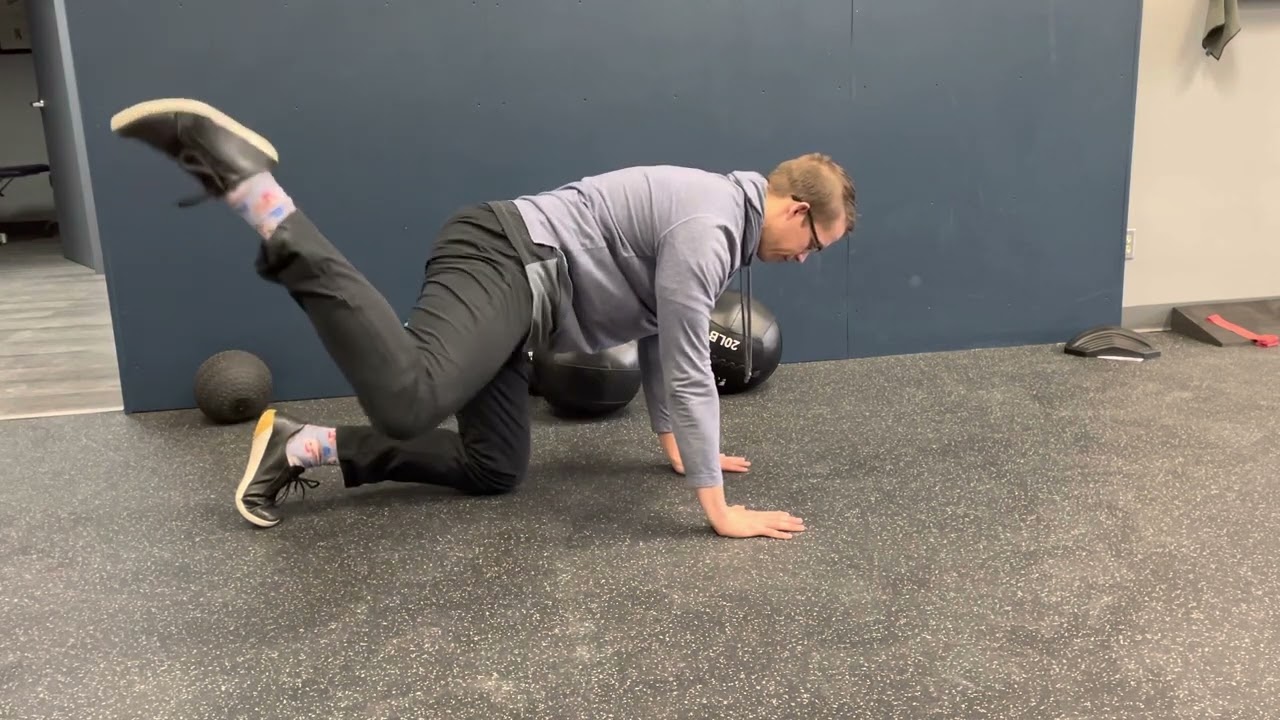 Hip mobility - table top position - YouTube