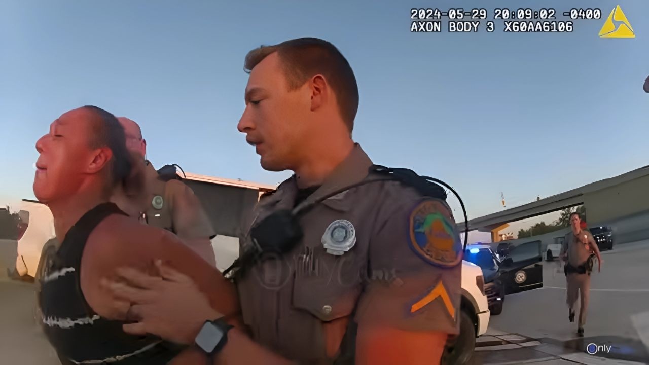 When Fleeing Police Goes Terribly Wrong - YouTube