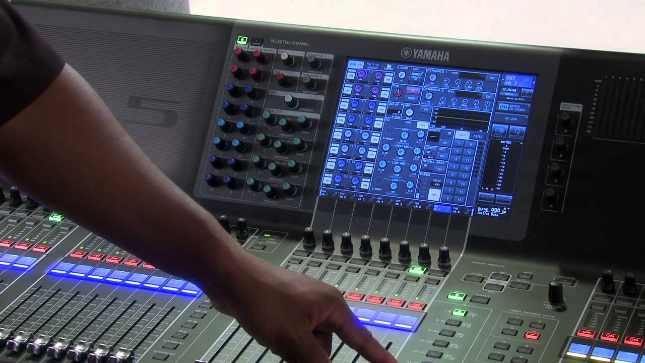 CL Series Training Video: 3.2. Selected Channel vs. 8-Channel Overview ...