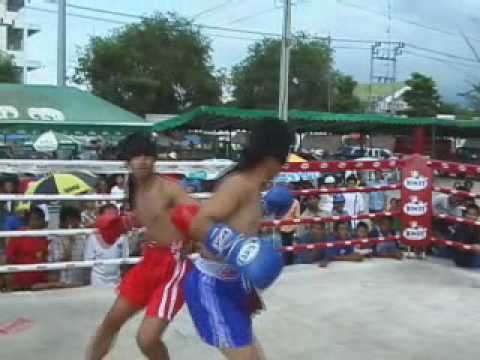 Best Amazing Muay Thai Knockouts Boxing Blindfold kick Butt fighters Thailand Fighting Festival