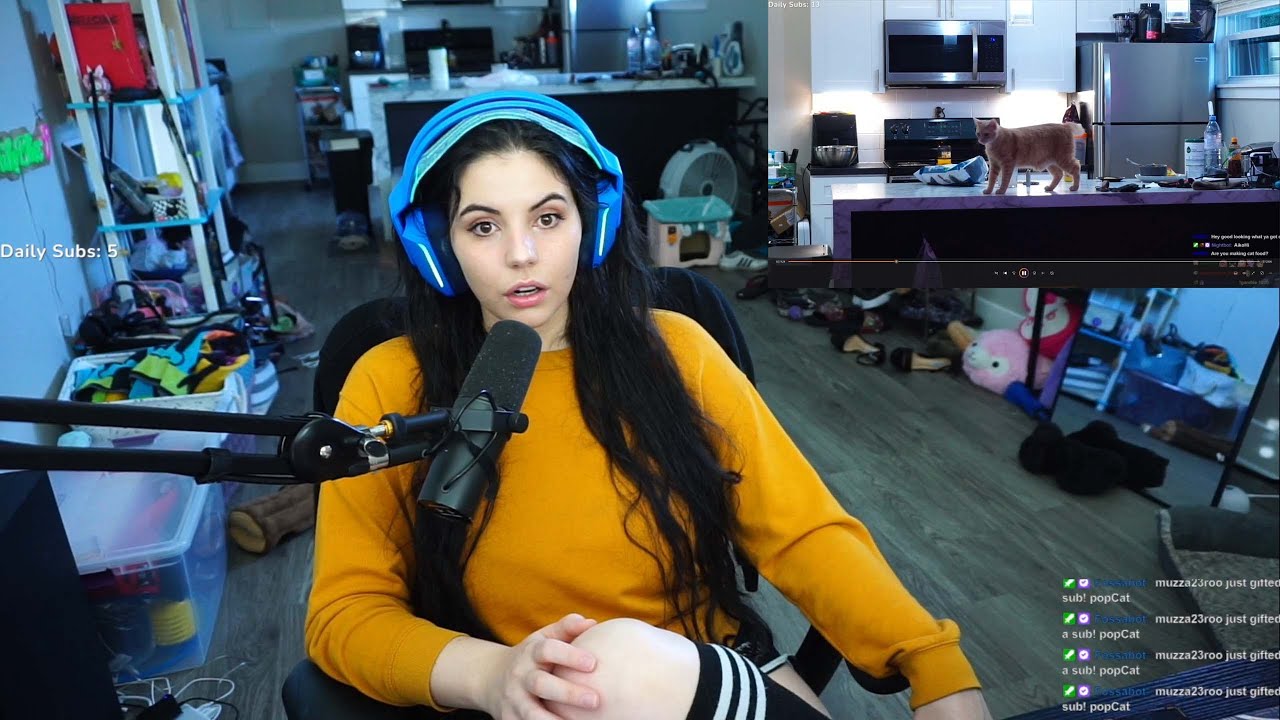 AikoBliss - Livestream 29 Nov 2023 (Just Chatting, WoW) - YouTube