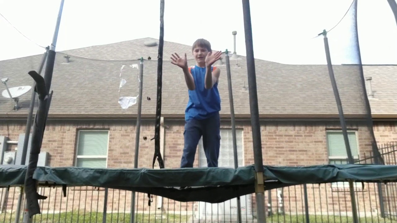 Tips for trampoline tricks - YouTube