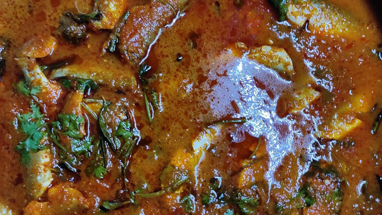 How To Make godavari chinna chapalla pulusu Hygienic - YouTube