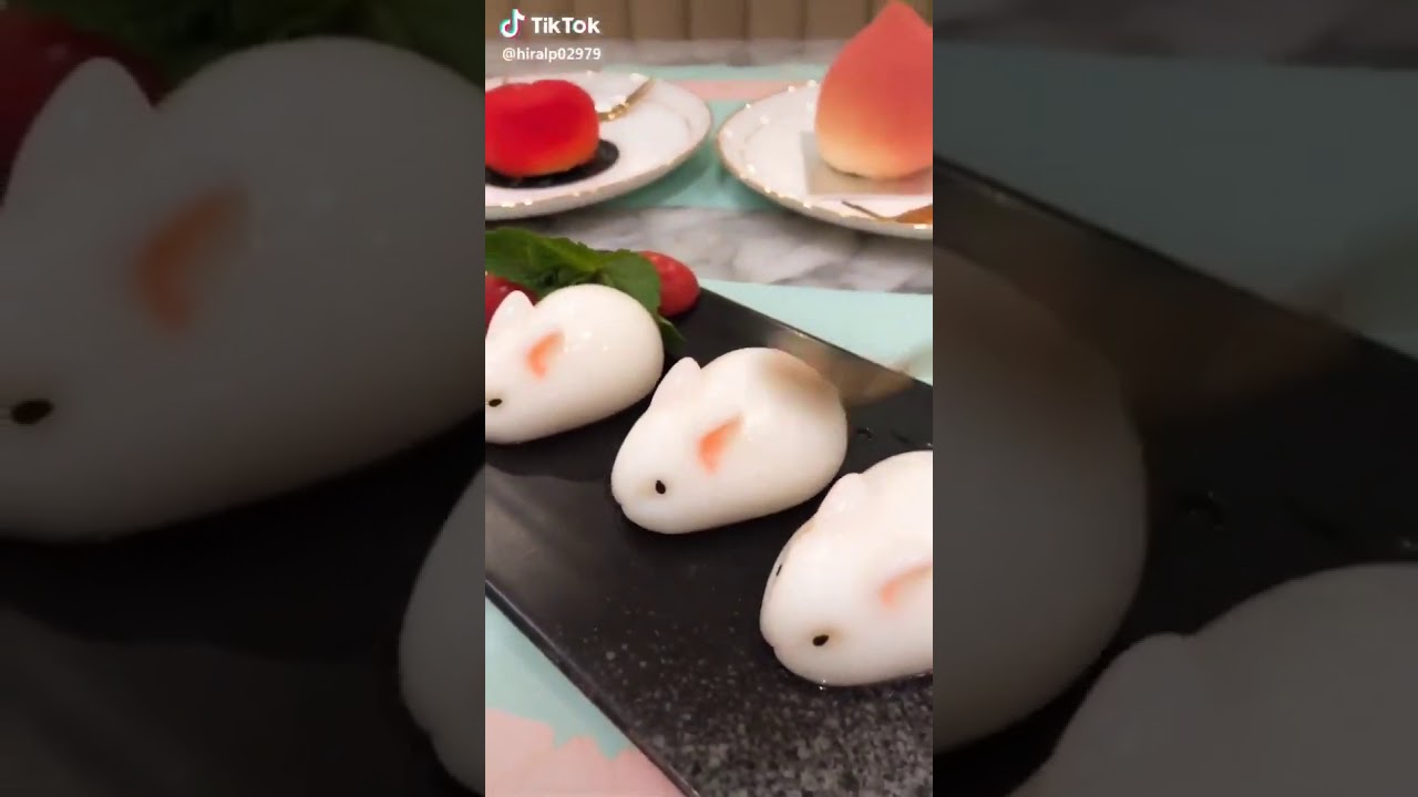 Rabbit mochi smack song - YouTube