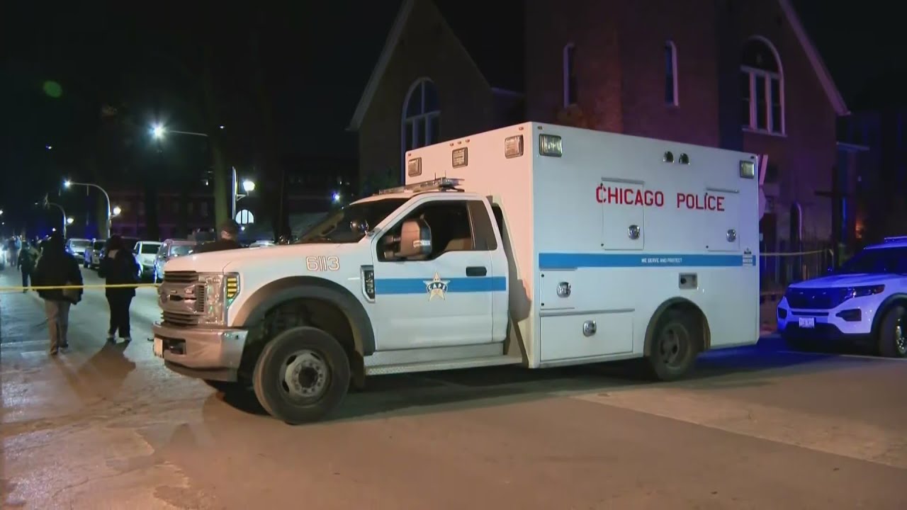 Chicago Police unveil new foot pursuit policy after working with draft ...