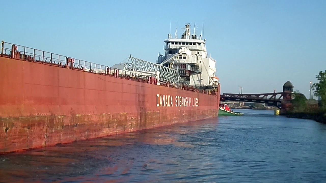 Great Lakes Group Ship Assist Work with the Atlantic Huron - YouTube