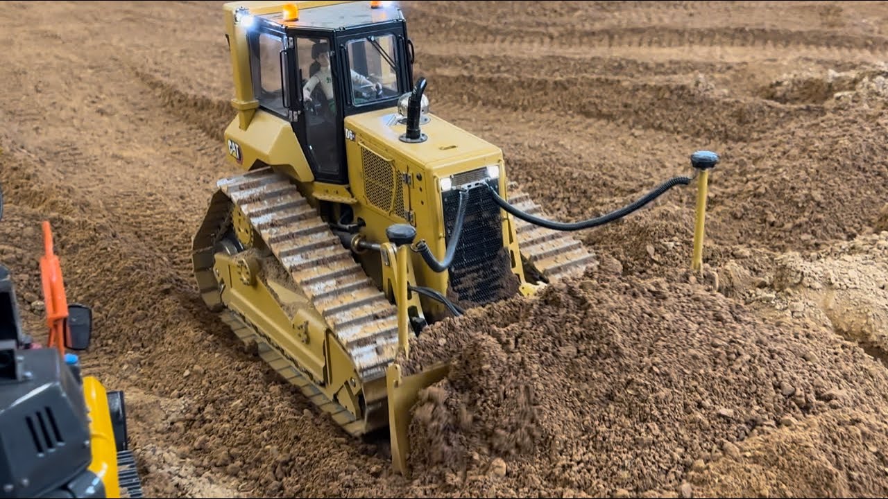 D6 CAT Dozer RC Lesu 1/14 scale hydraulic - YouTube