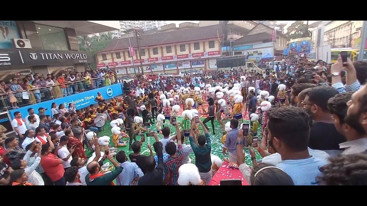 Pili Vesha ( Tiger Dance) | Shiva Friends | Kambla Cross | Barke ...