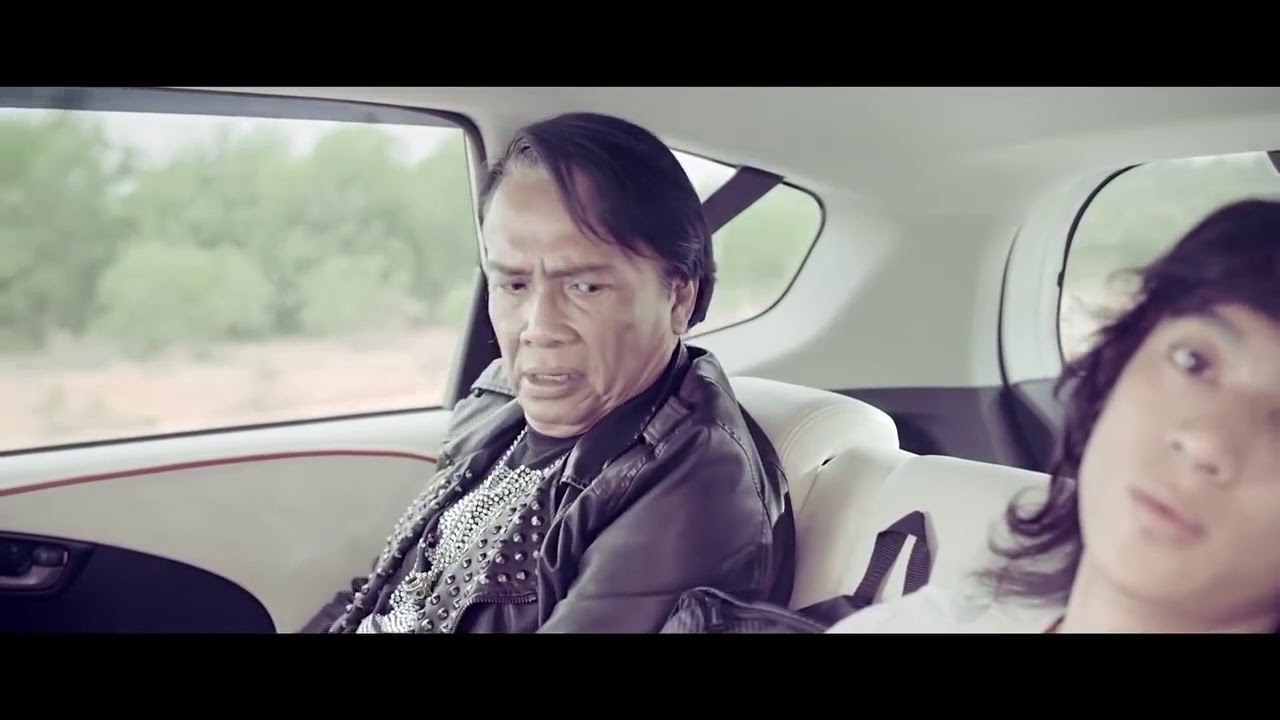 Iklan Snickers full 30s - YouTube