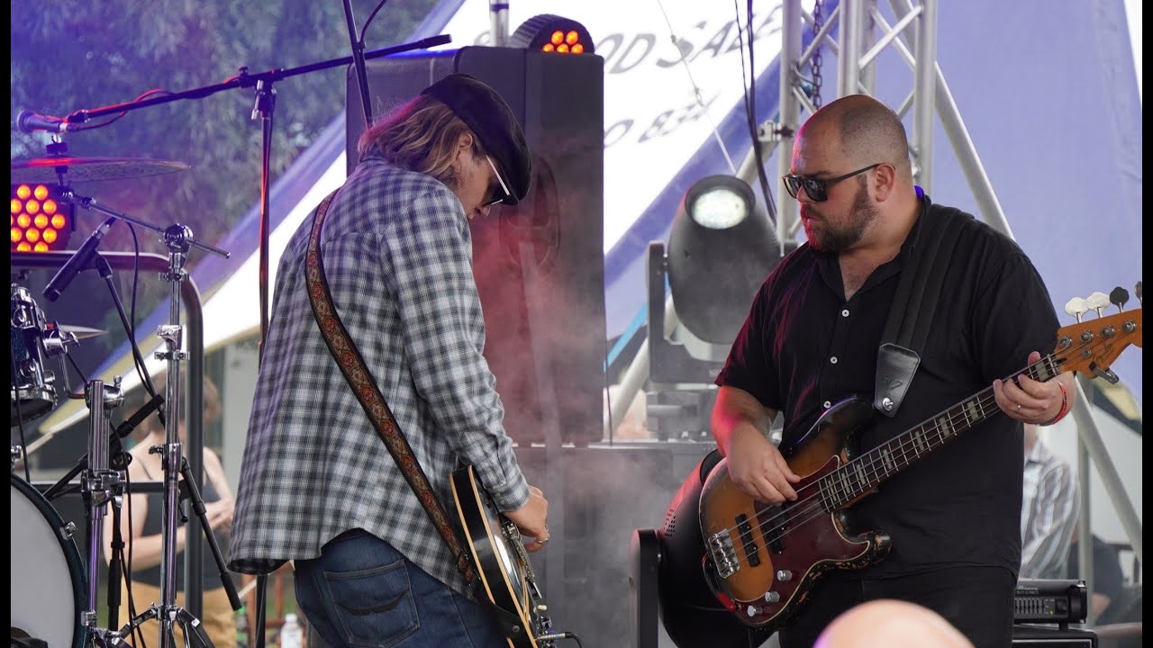 JESSE REDWING..."So Funky I Can Smell It" - YouTube