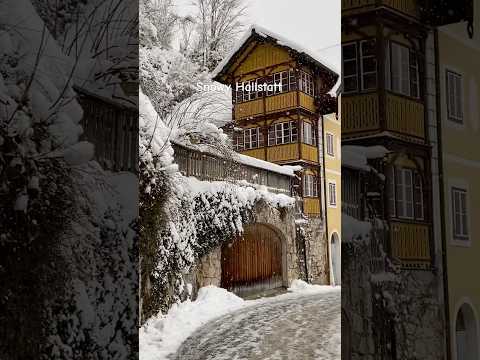 #austria #travel #hallstatt #snow #snowy #winter #winterwonderland #december #österreich #beautiful