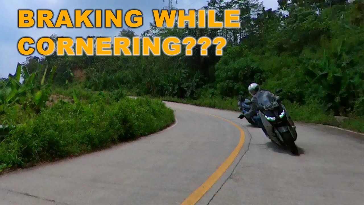 REM saat sedang MENIKUNG / CORNERING - YouTube