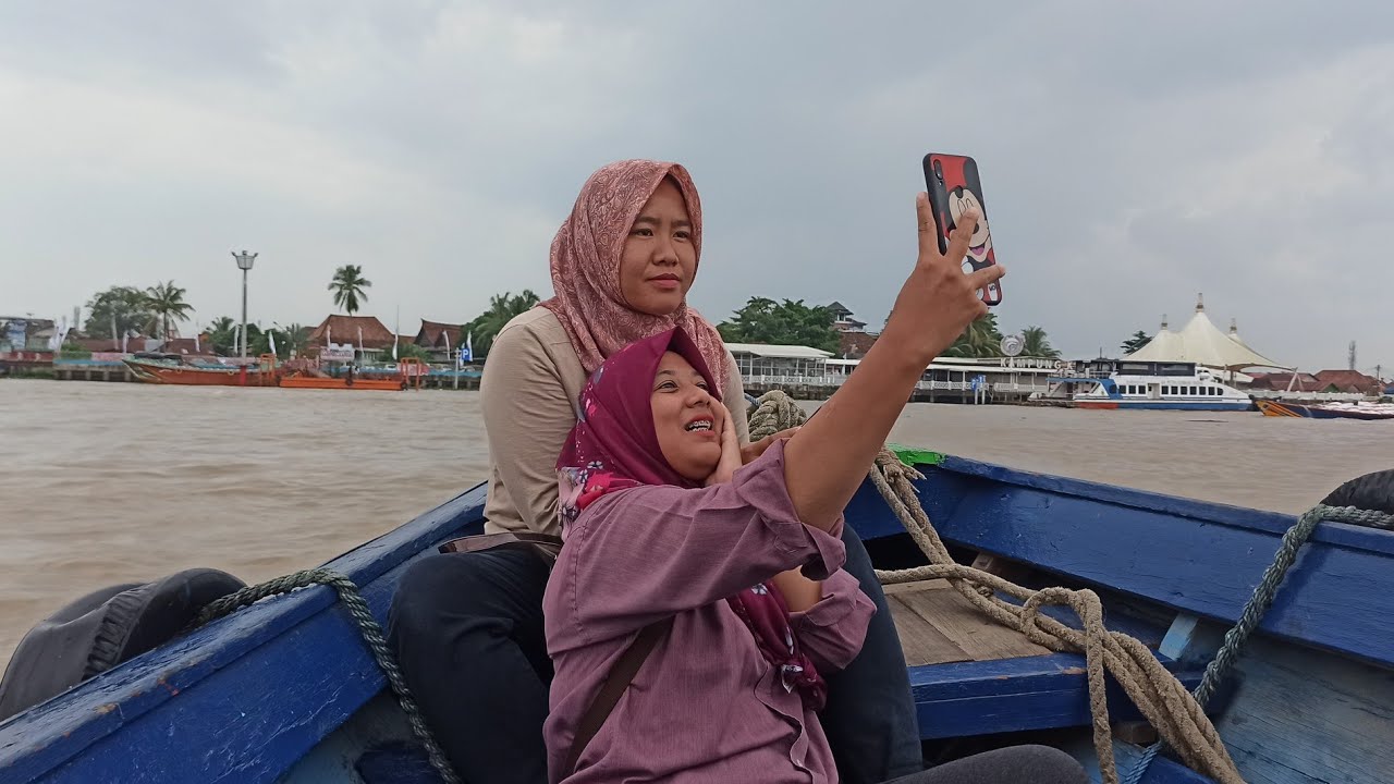 Naik Getek ke Kampung Kapitan - YouTube