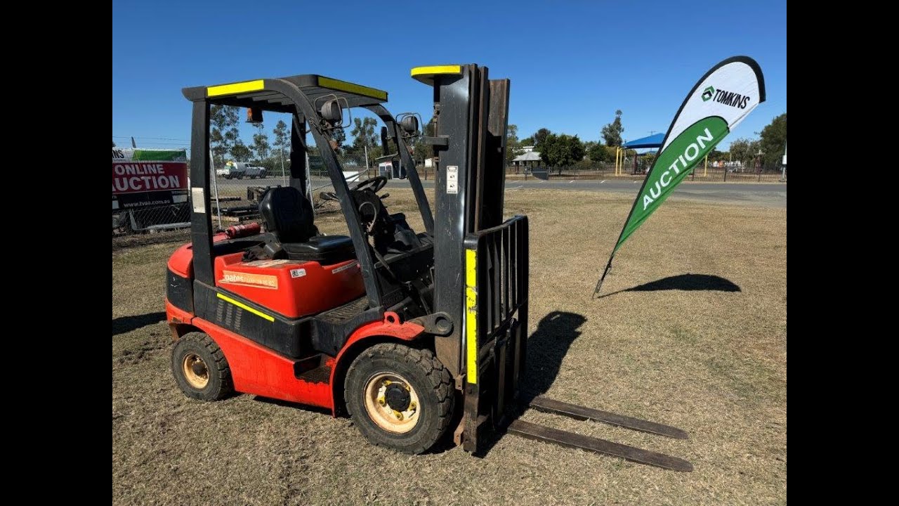 Clark C25D Diesel Forklift - YouTube