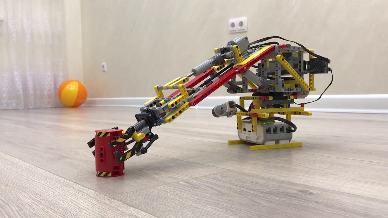 LEGO mechanical arm - YouTube