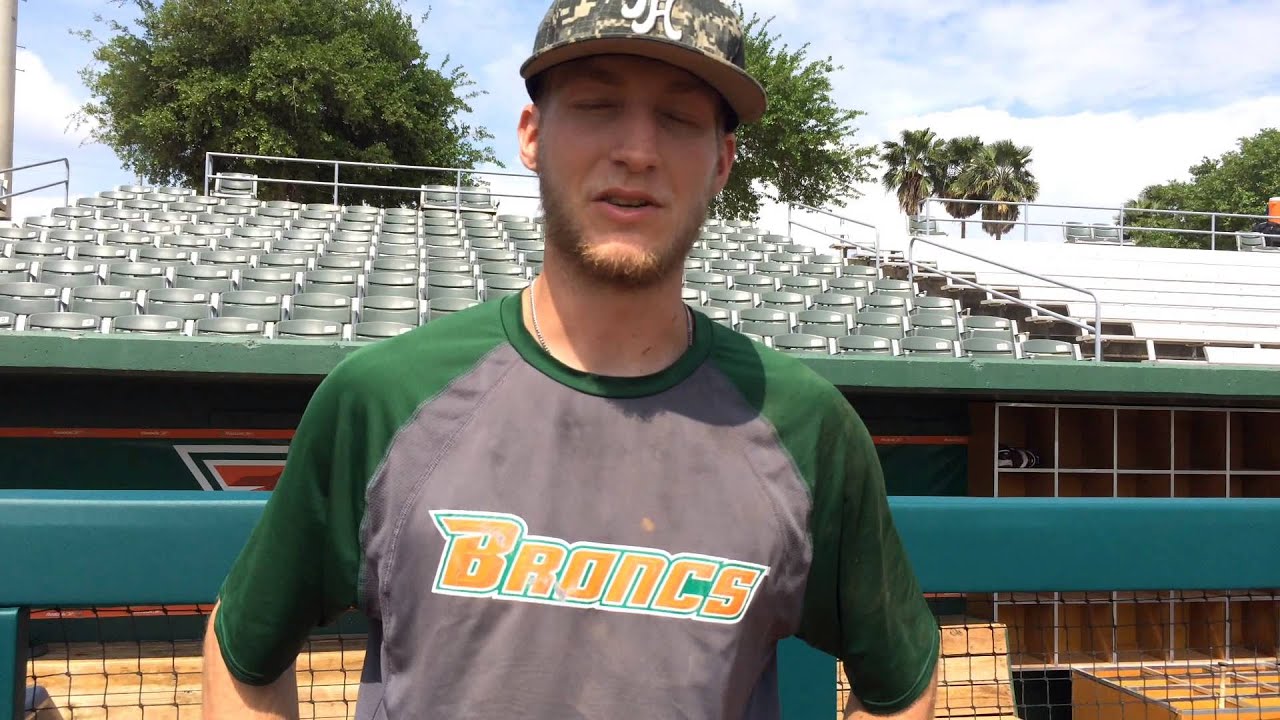 UTPA baseball's Logan Landon - YouTube