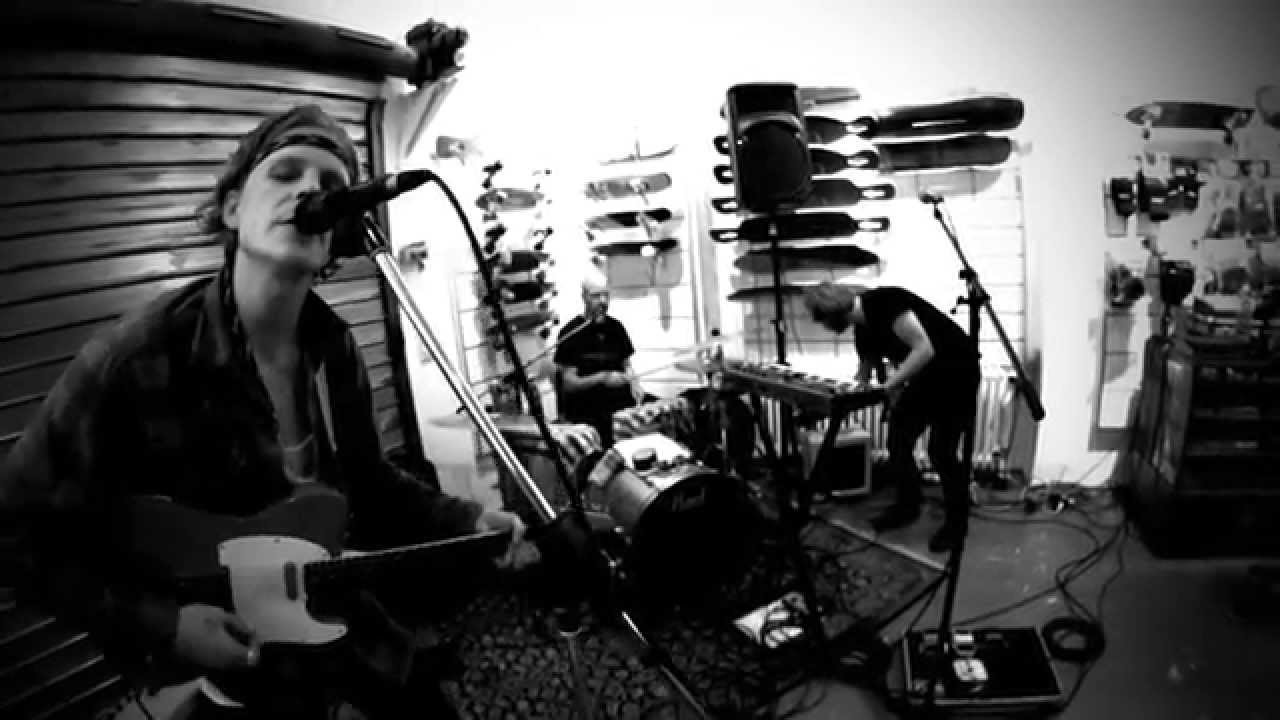 Daniel Gilt(Mr. Gilt & Band - Bitten By A Rottweiler | Live @ Burn ...