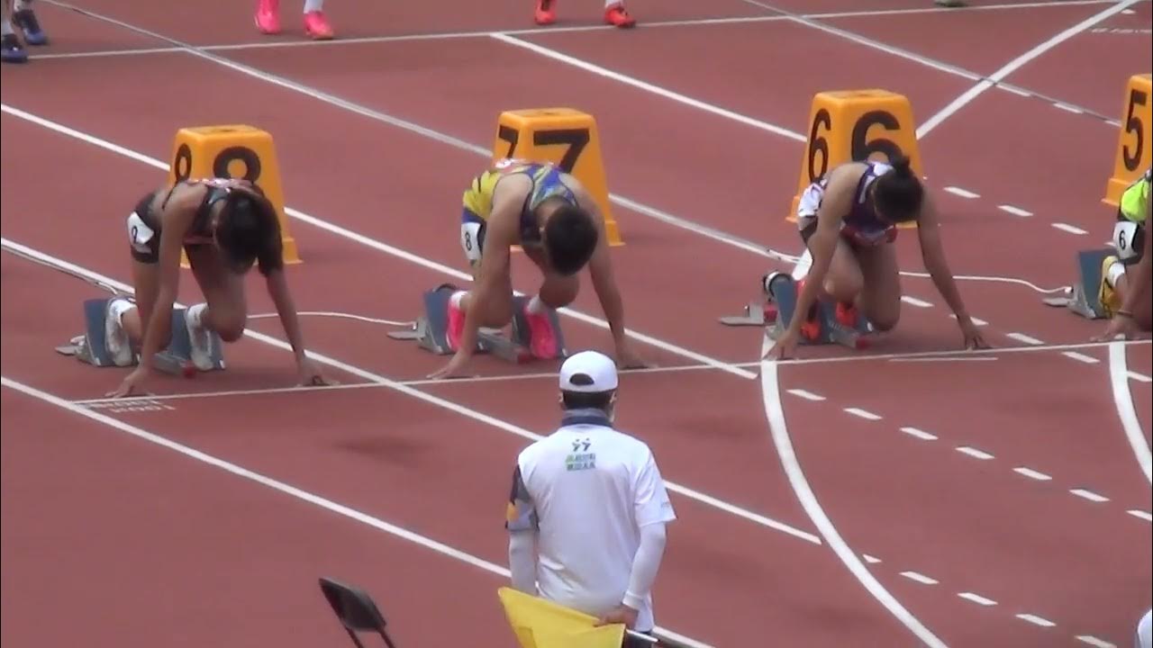 112年全中運李馨慧400m預賽 - YouTube