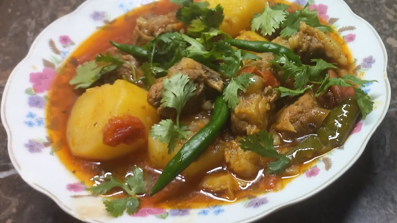 Aloo mutton gosht ka salan Recipe easy and tasty😋..... - YouTube