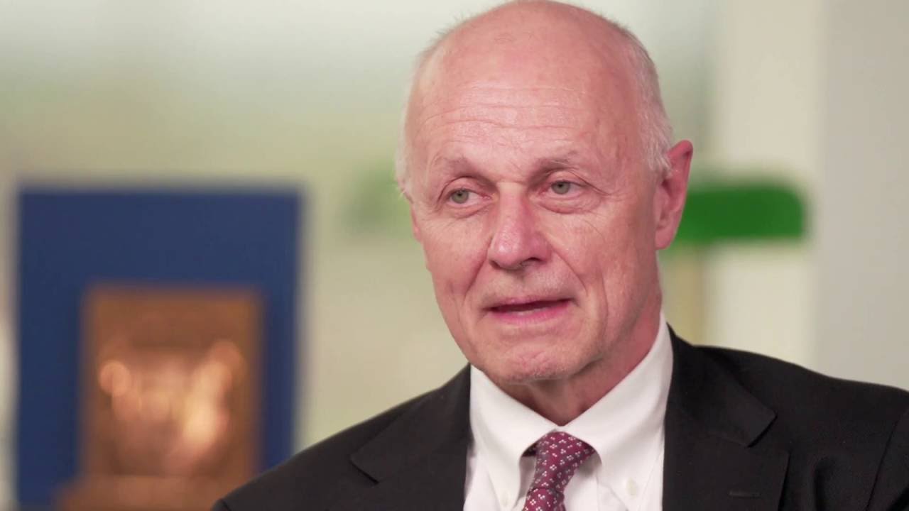 Interview with Dr David White, CFPC President 2016–2017 - YouTube