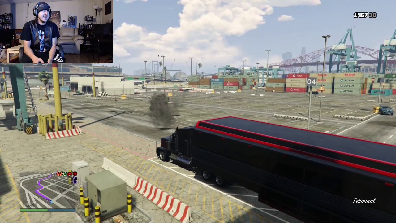 Metal Mike's reaction to seeing GTA 5 MOC (Mobile Ops Center) - YouTube