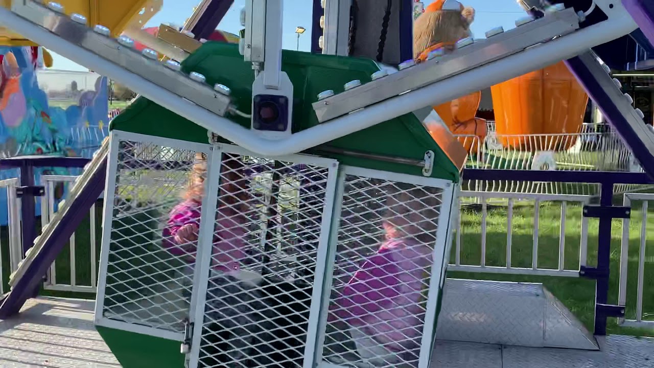 Spring Carnival Mini Ferris Wheel ride!! - YouTube
