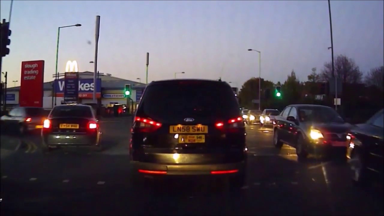 Uk Bad drivers Slough, High Wycombe, M40, Buckinghamshire, Berkshire 3 ...