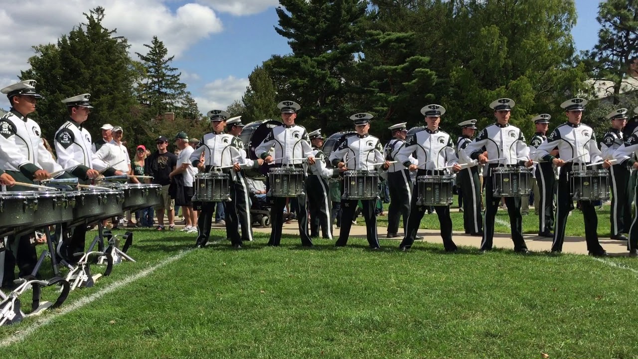 Band Day Beat - MSU drumline warmup at Adams field before the WMU game ...