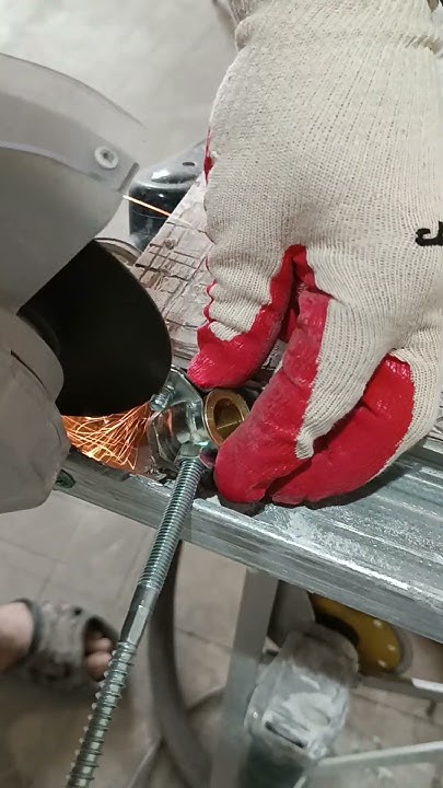 Тигель для пайки скруток из сантеха, crucible for soldering wires - YouTube