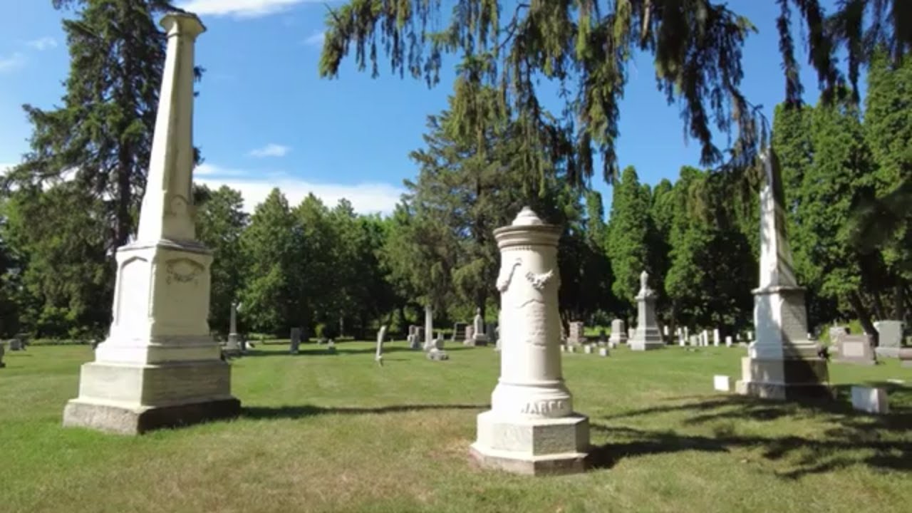Amazing Historic Graves in this Unbelievable Cemetery - YouTube