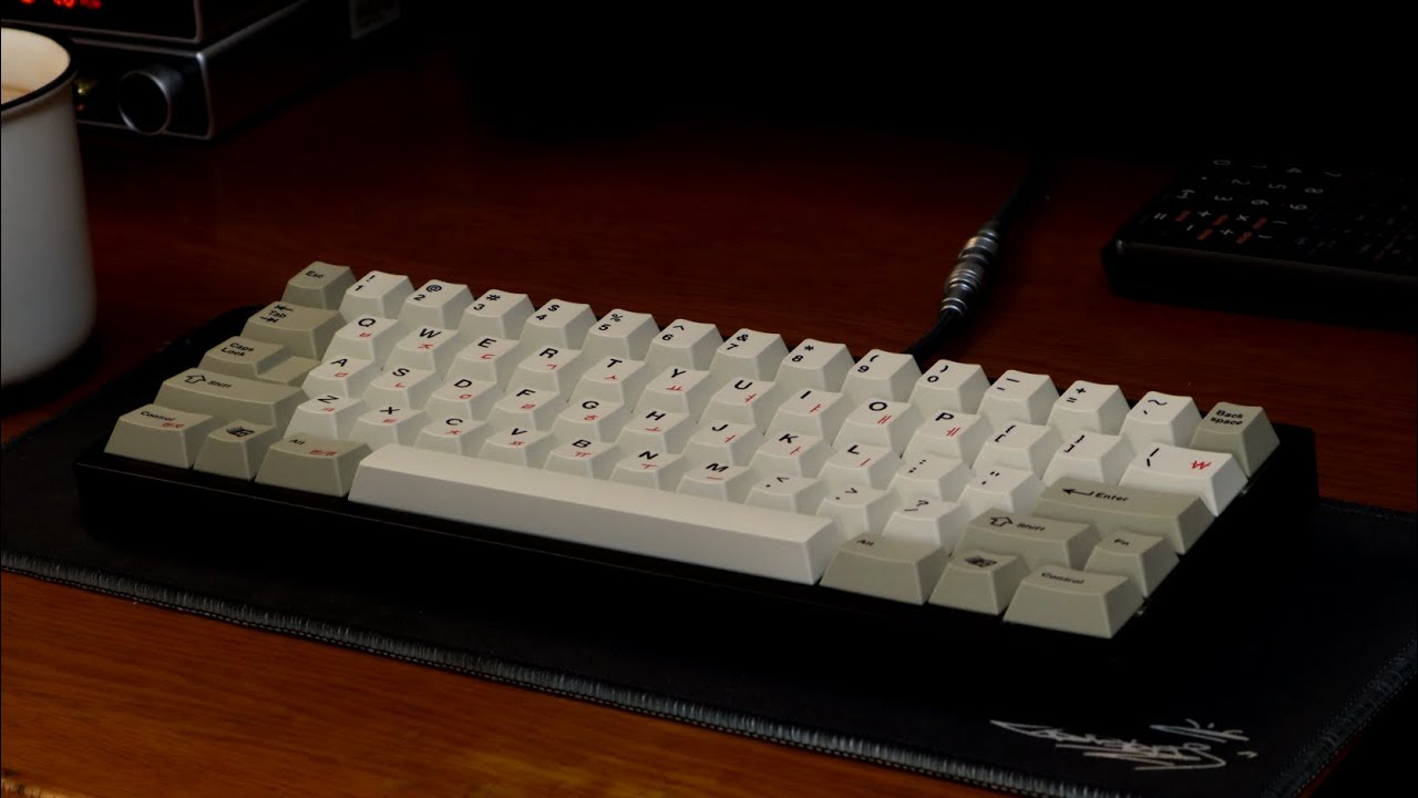 Maggio60 with Paco XMI Keycaps - YouTube