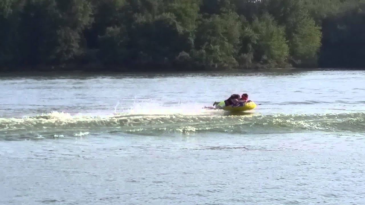 Tubing at shenango lake, Sharon PA - YouTube