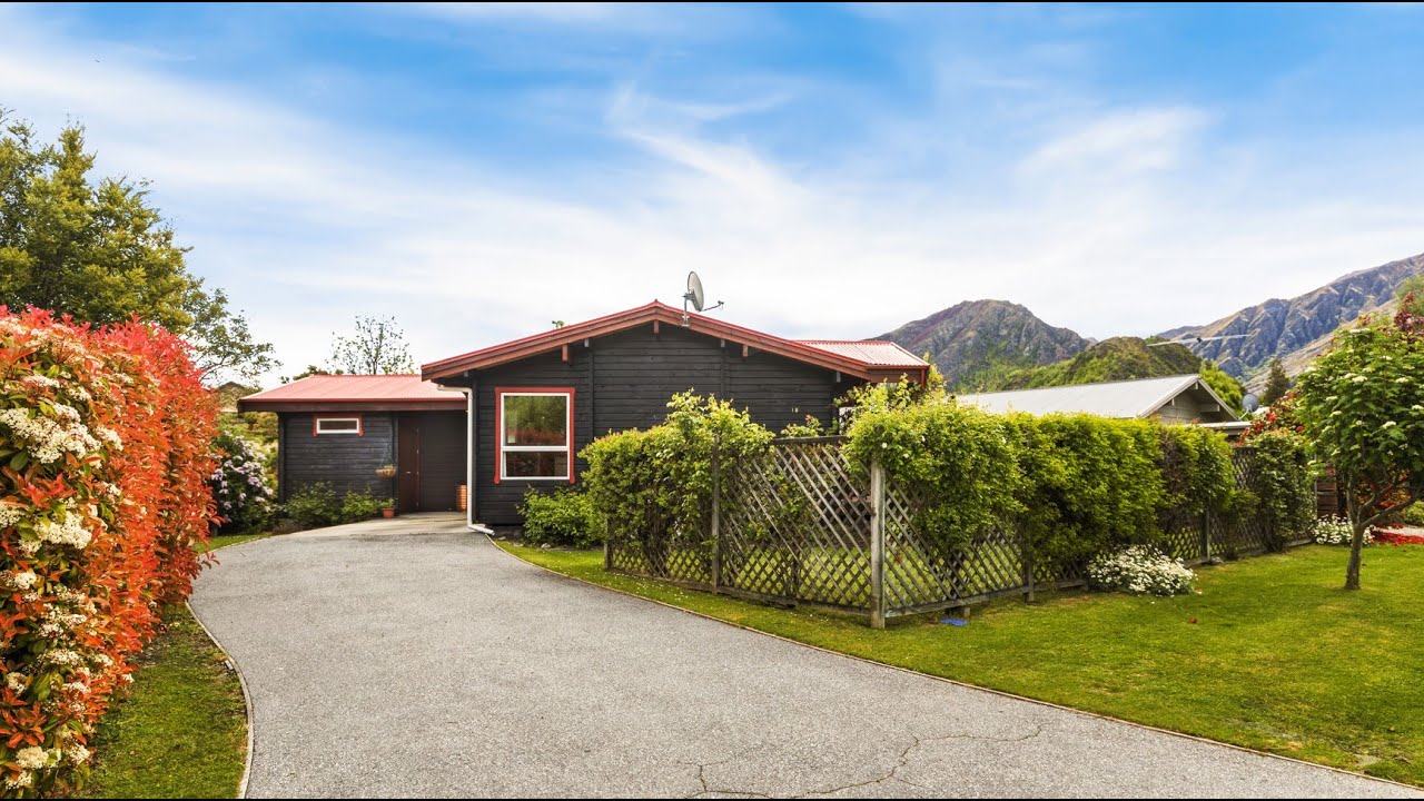 18 Thomson Street, Arrowtown - YouTube