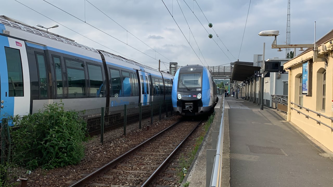 Transilien-H Nat Z50000 et TER Regio2N Omneo en gare de Sarcelles-Saint ...