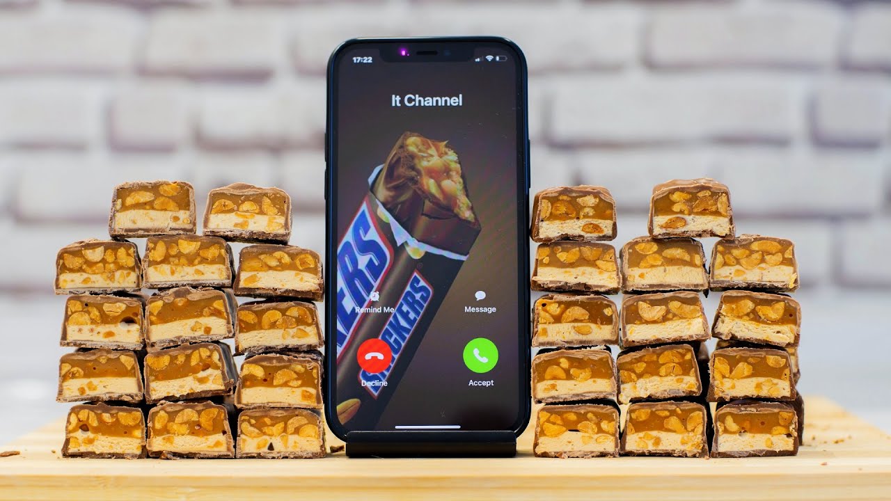 iPhone 12 Snickers Mania Incoming Call - YouTube