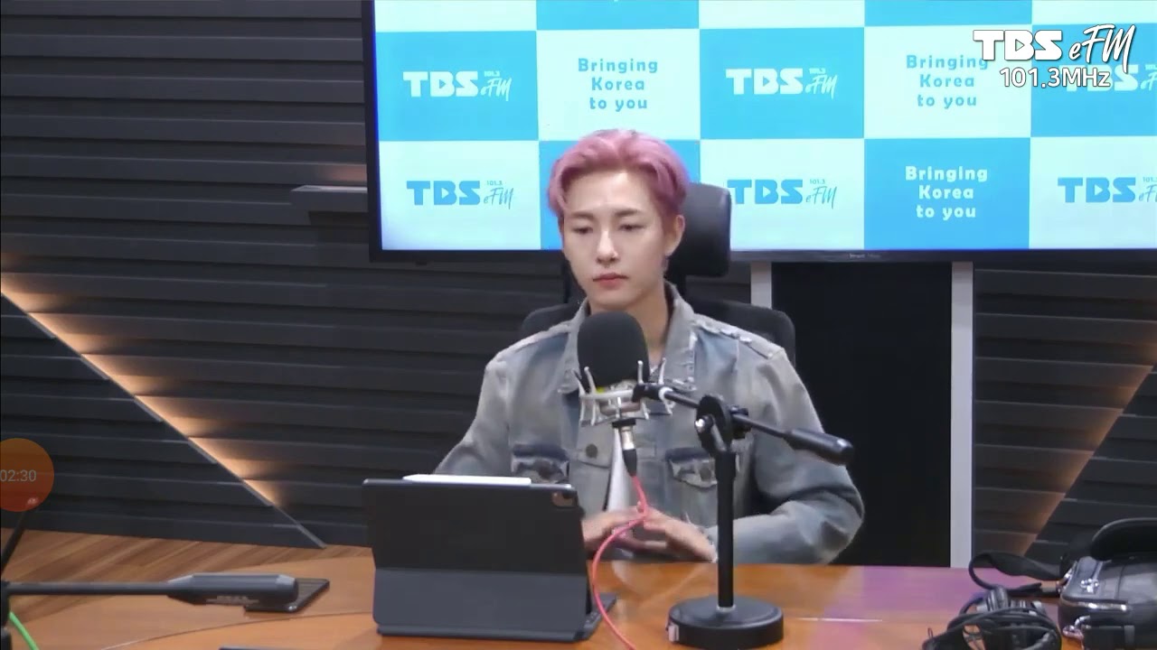 Renjun radio: NCT - BOOM 런쥐 라디오: 엔시티의 붐 - YouTube