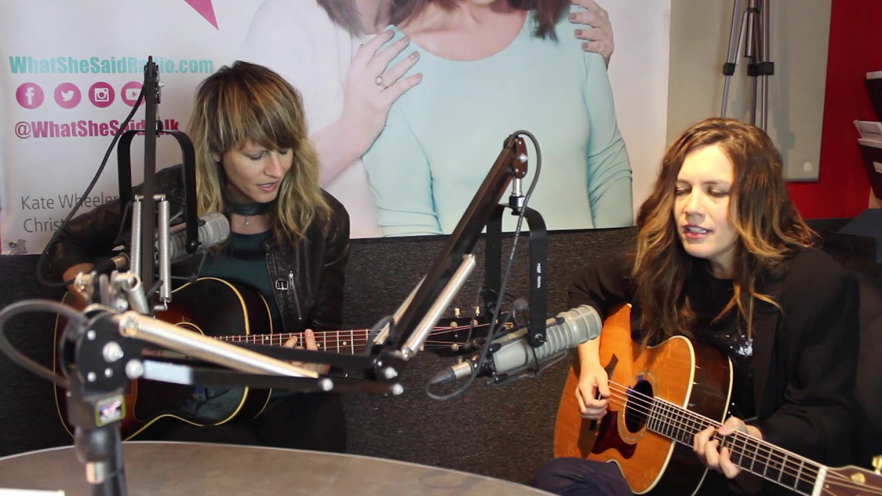 Madison Violet performs Have Yourself A Merry Little Christmas | What ...