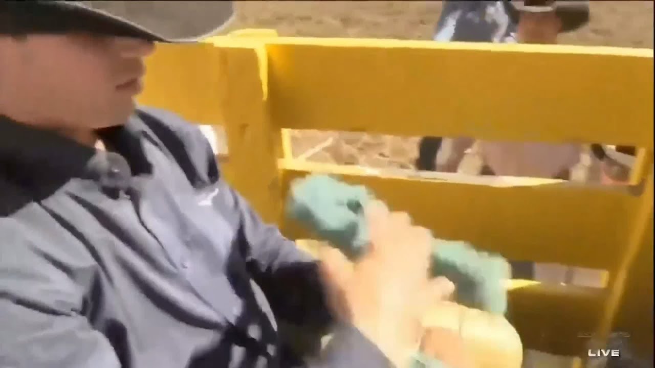 Macza Pro Rodeo's Black Magic - YouTube