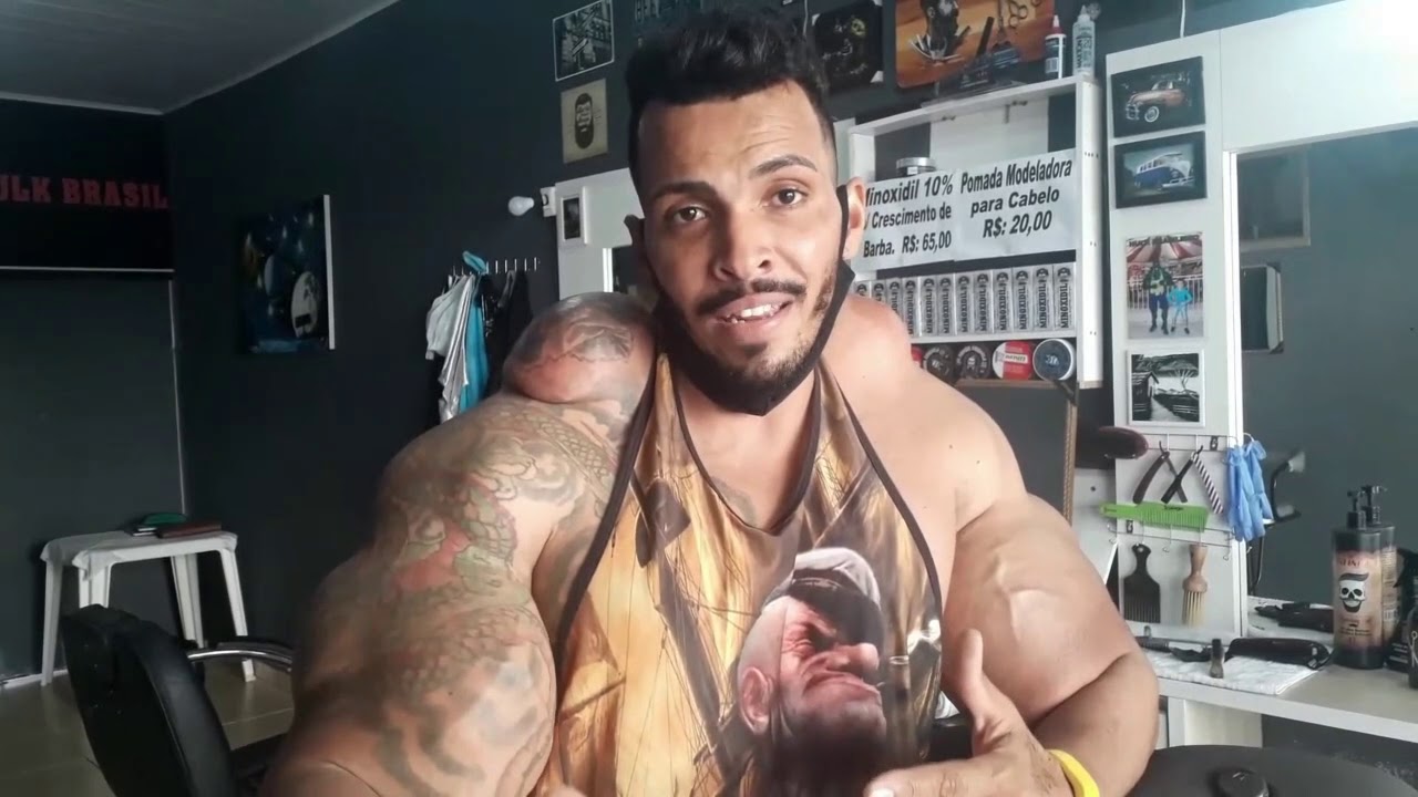 YouTuber de Caldas Novas faz entrevista com Hulk brasileiro. - YouTube