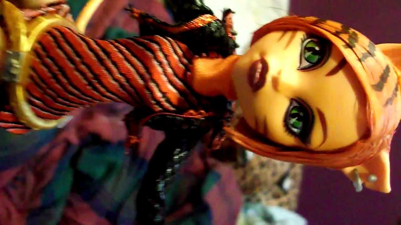 Monster High Toralei - YouTube
