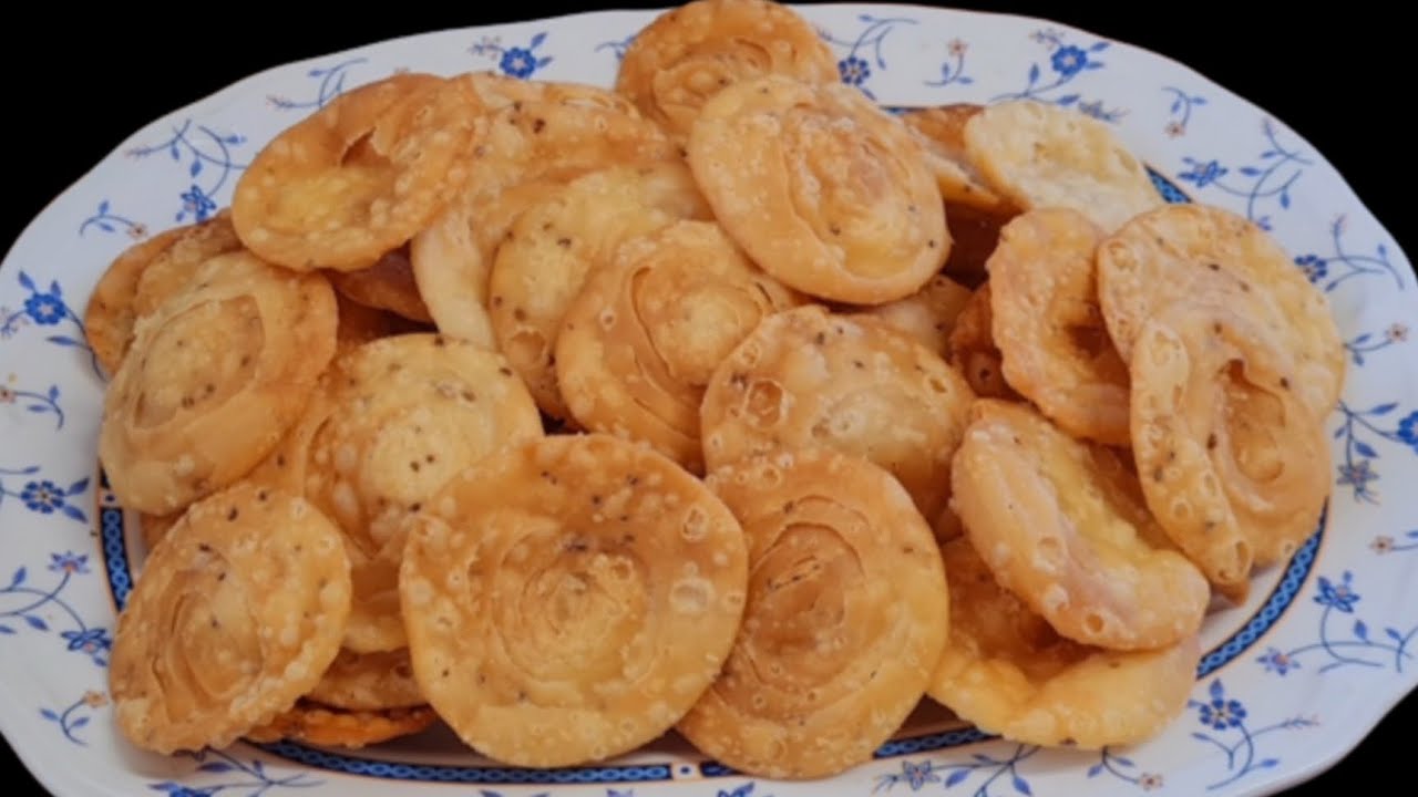 Crispy Nimki Recipe | Pinwheel Nimki | Nimki - YouTube