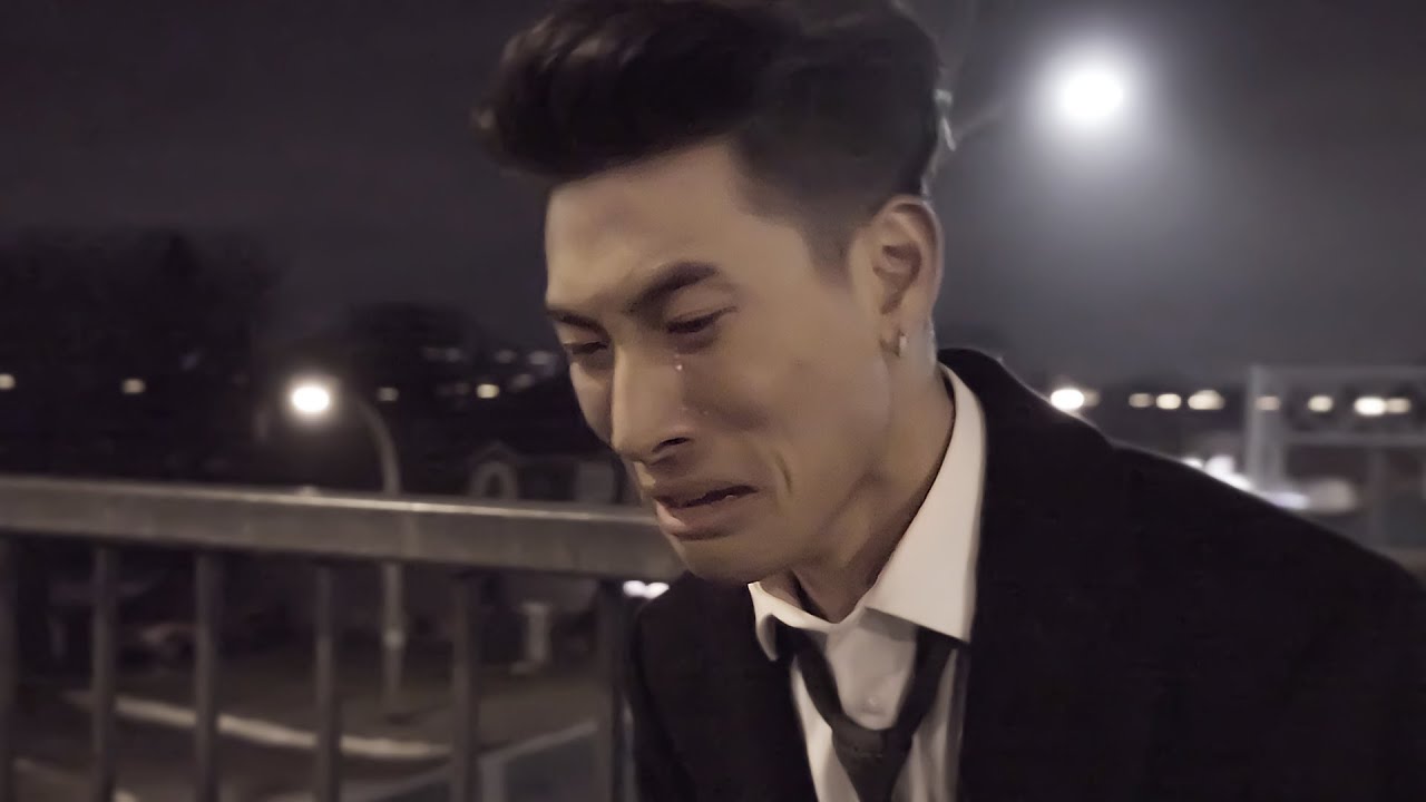 Jeffrey Chang - i feel worthless (Official Music Video) - YouTube